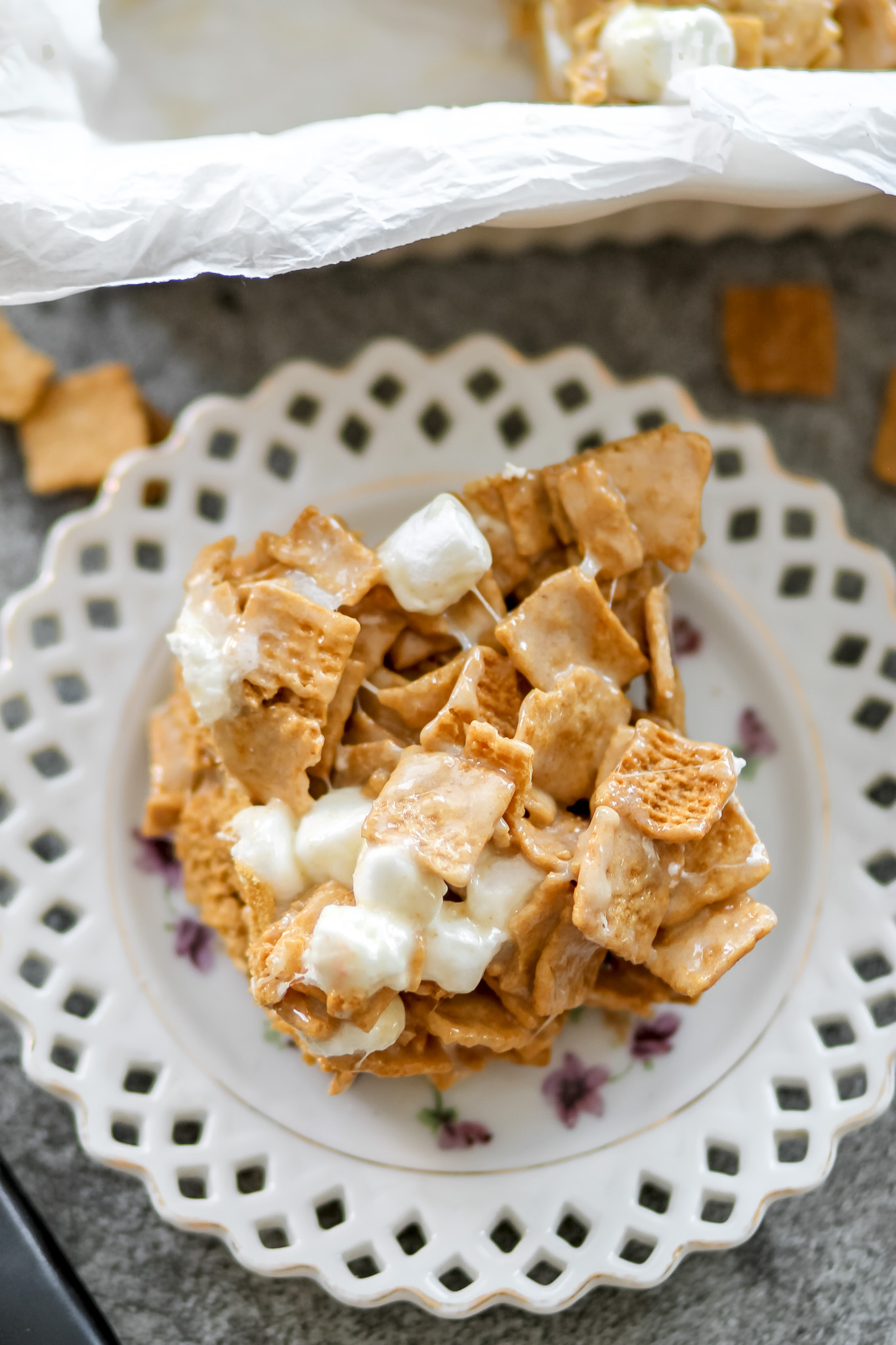Golden Graham Cereal Bars - Genuinely Jana