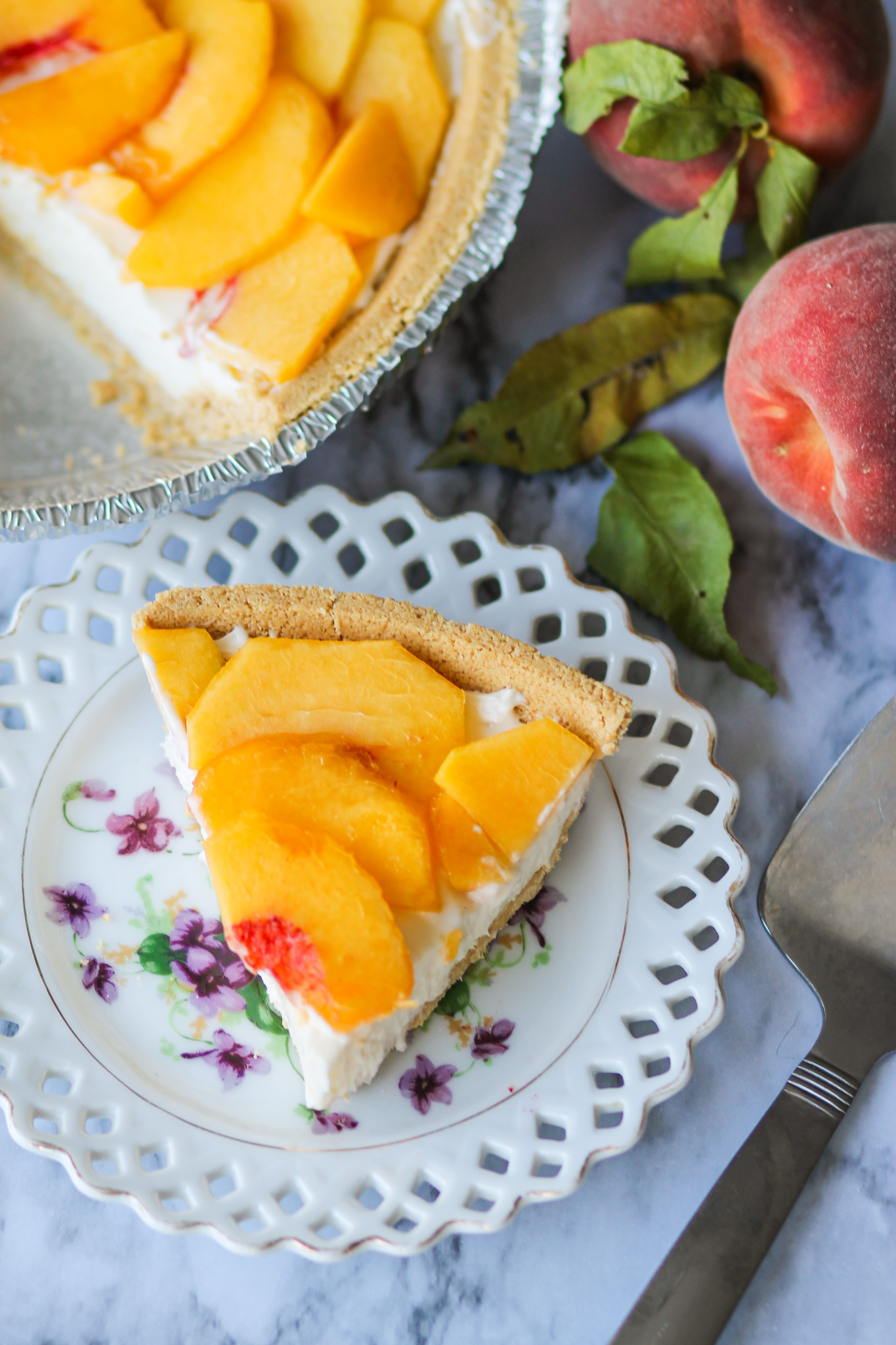 Easy Peach Pie - Genuinely Jana