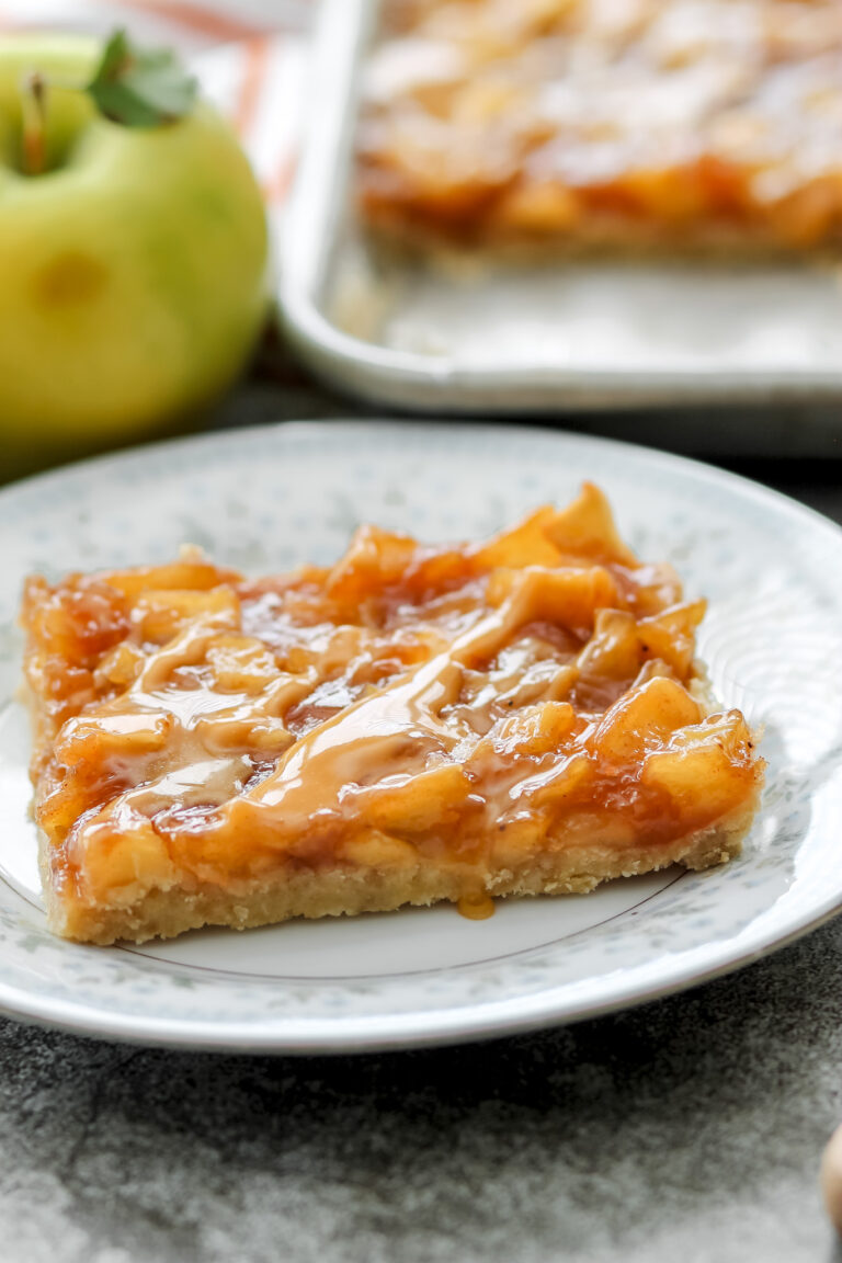 Sheet Pan Apple Pie - Genuinely Jana